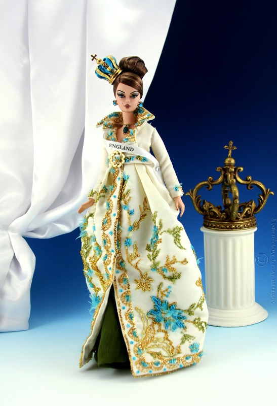 Celebrating One of a Kind Barbies–Part 3 | Inside the Fashion Doll Studio
